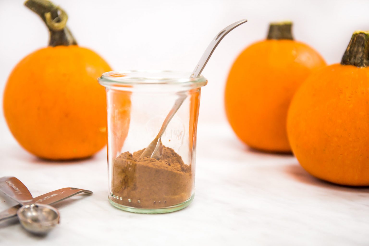 How to Make Pumpkin Pie Spice (Plus, 5 Easy Ways to Use It) - Liz Moody